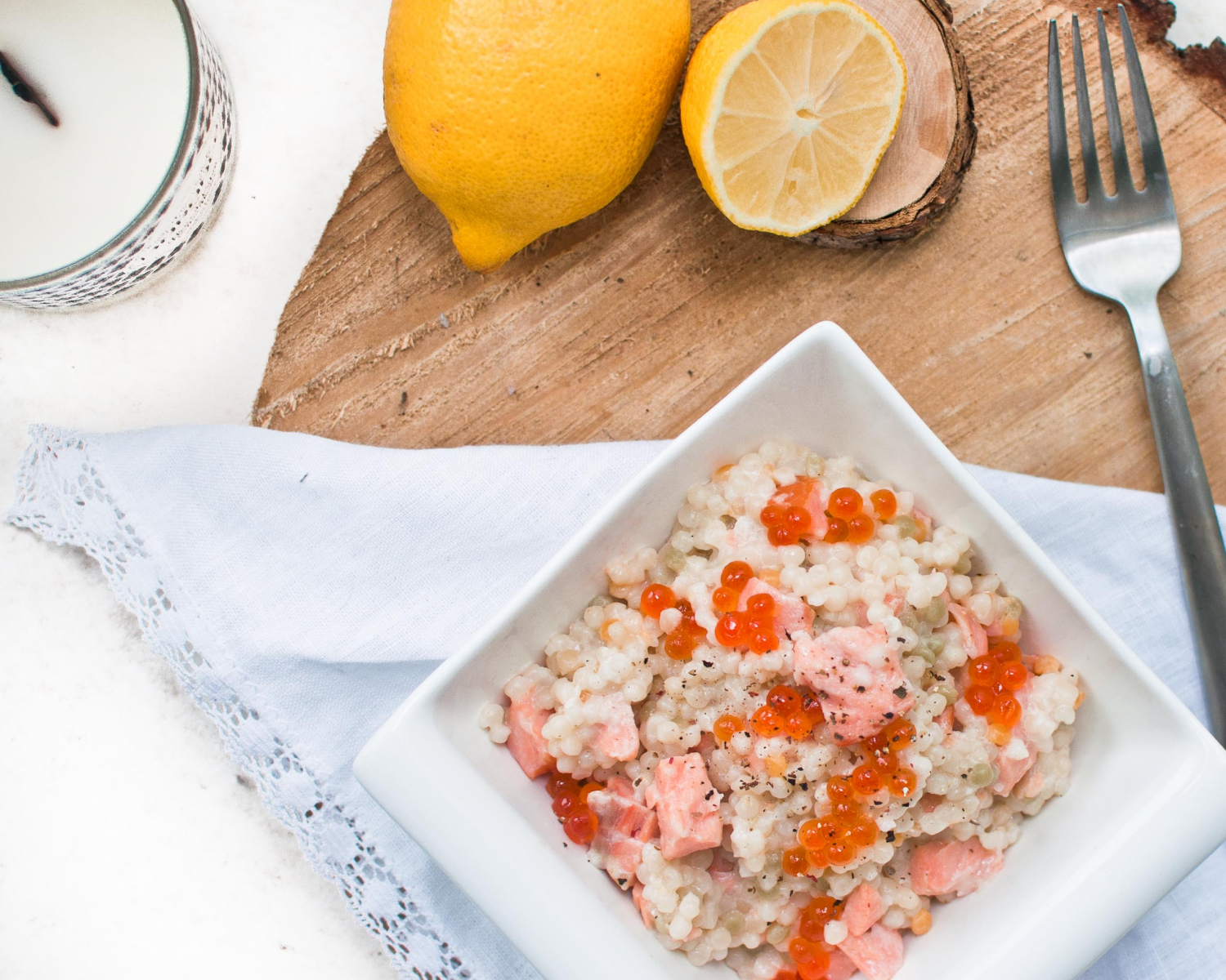 Lengvai ir skaniai: kuskusas su lašiša ir raudonaisiais ikrais | Alfa.lt